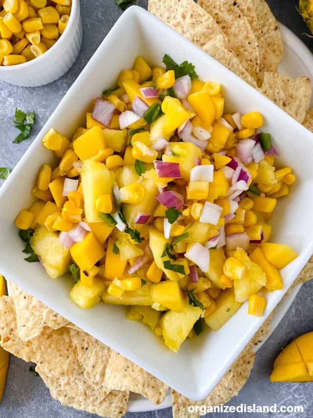 Easy Mango Crumble Recipe - Organized Island