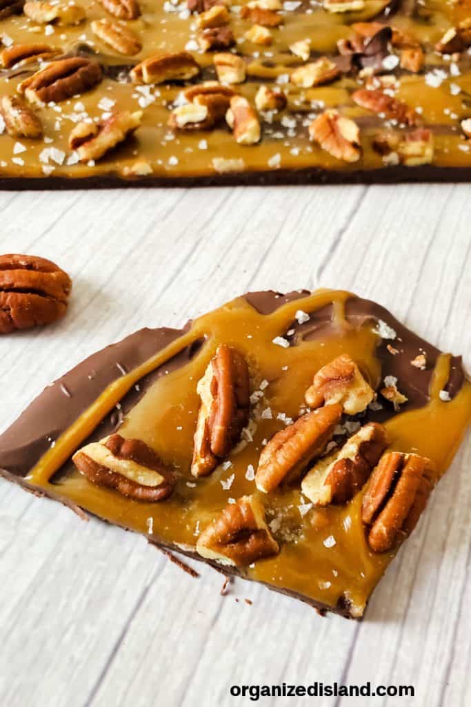 Easy Homemade Pecan Pie Bark Recipe - Organized Island