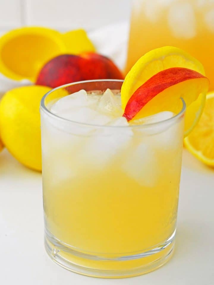 Easy Refreshing Mango Lemonade Recipe - Organized Island