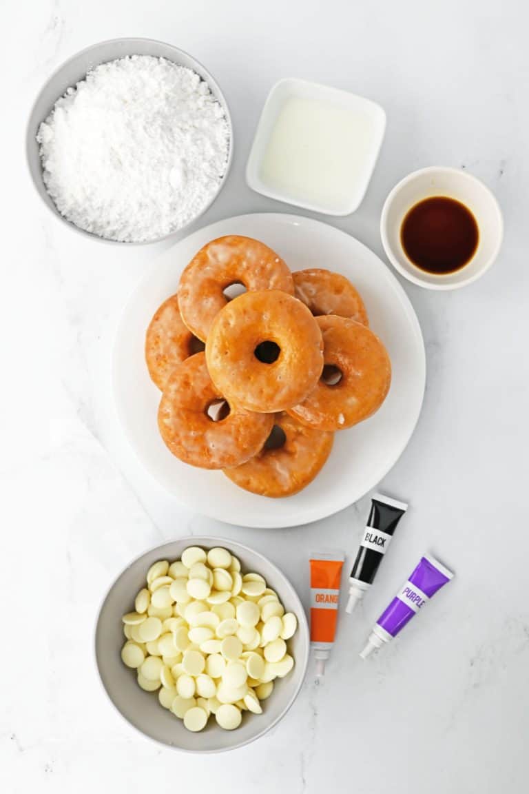 Easy Spider Donuts Halloween Treat - Organized Island