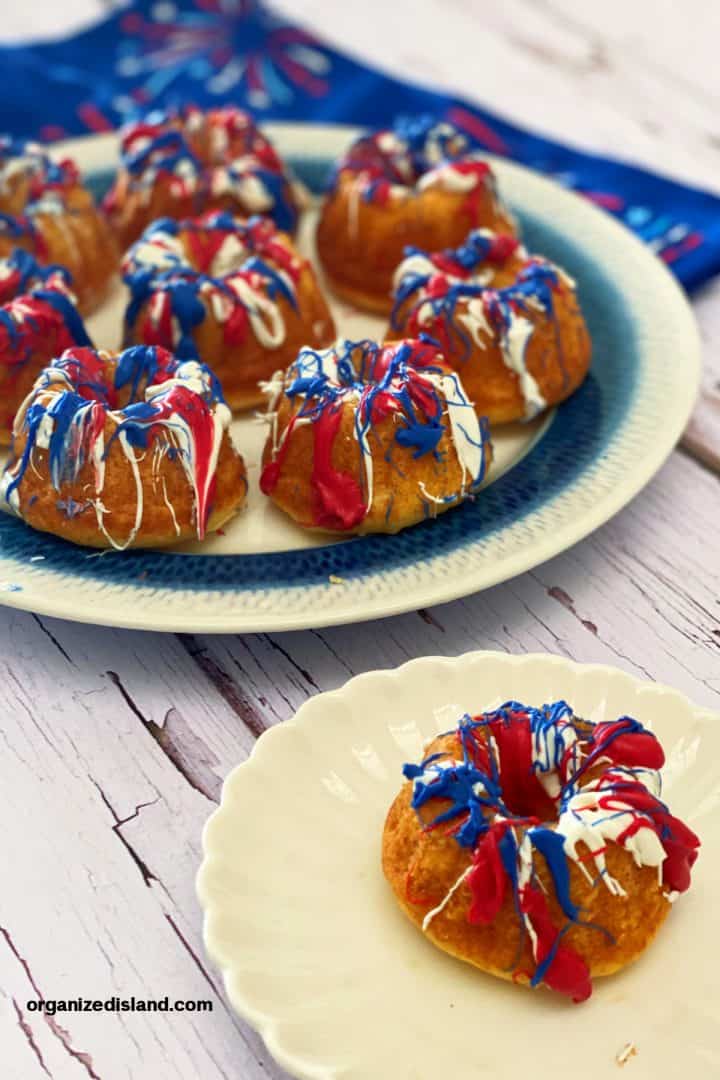 Mini Firecracker Cakes - Organized Island