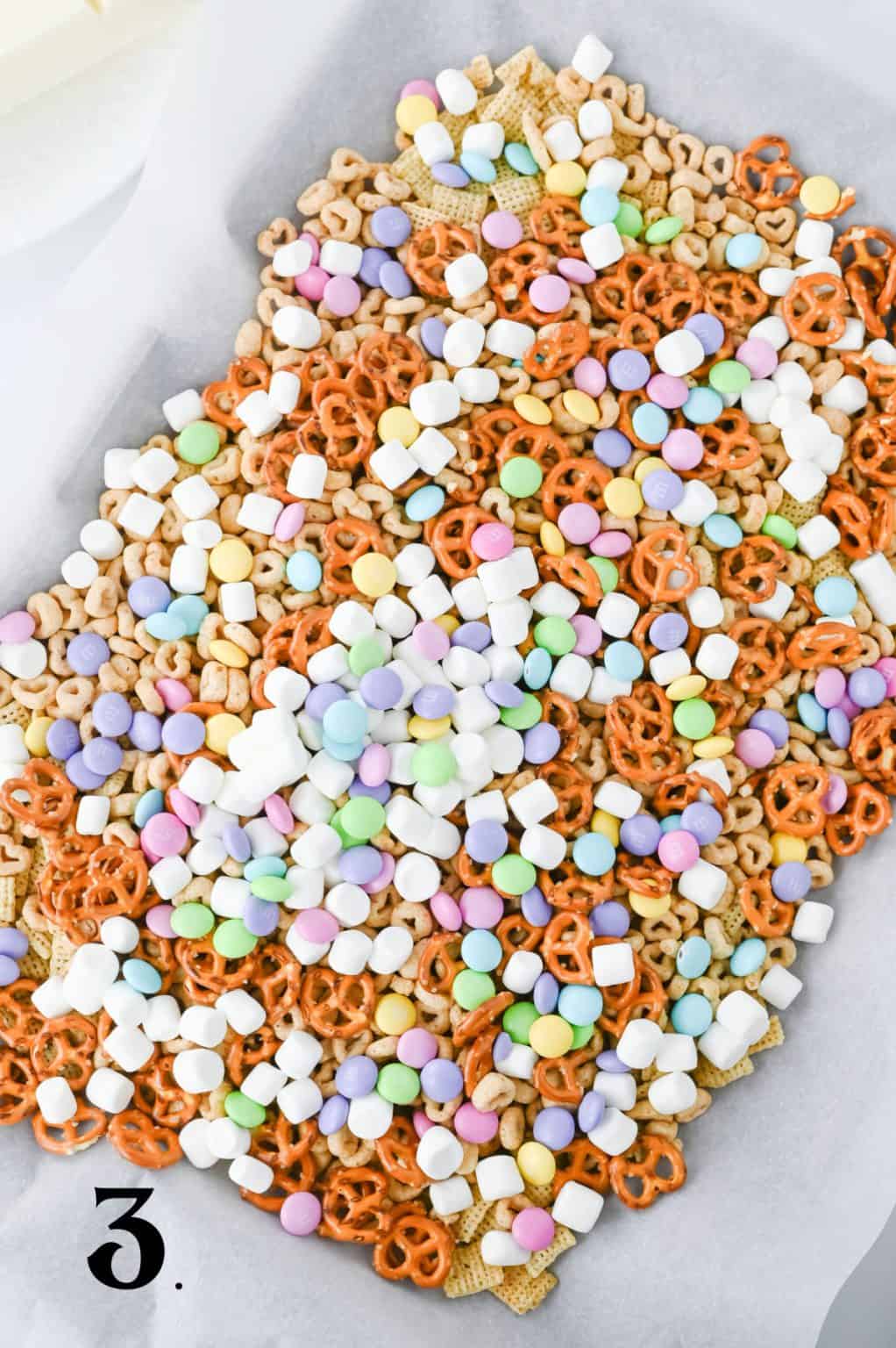 Easy Bunny Bait Snack Mix Recipe - Organized Island