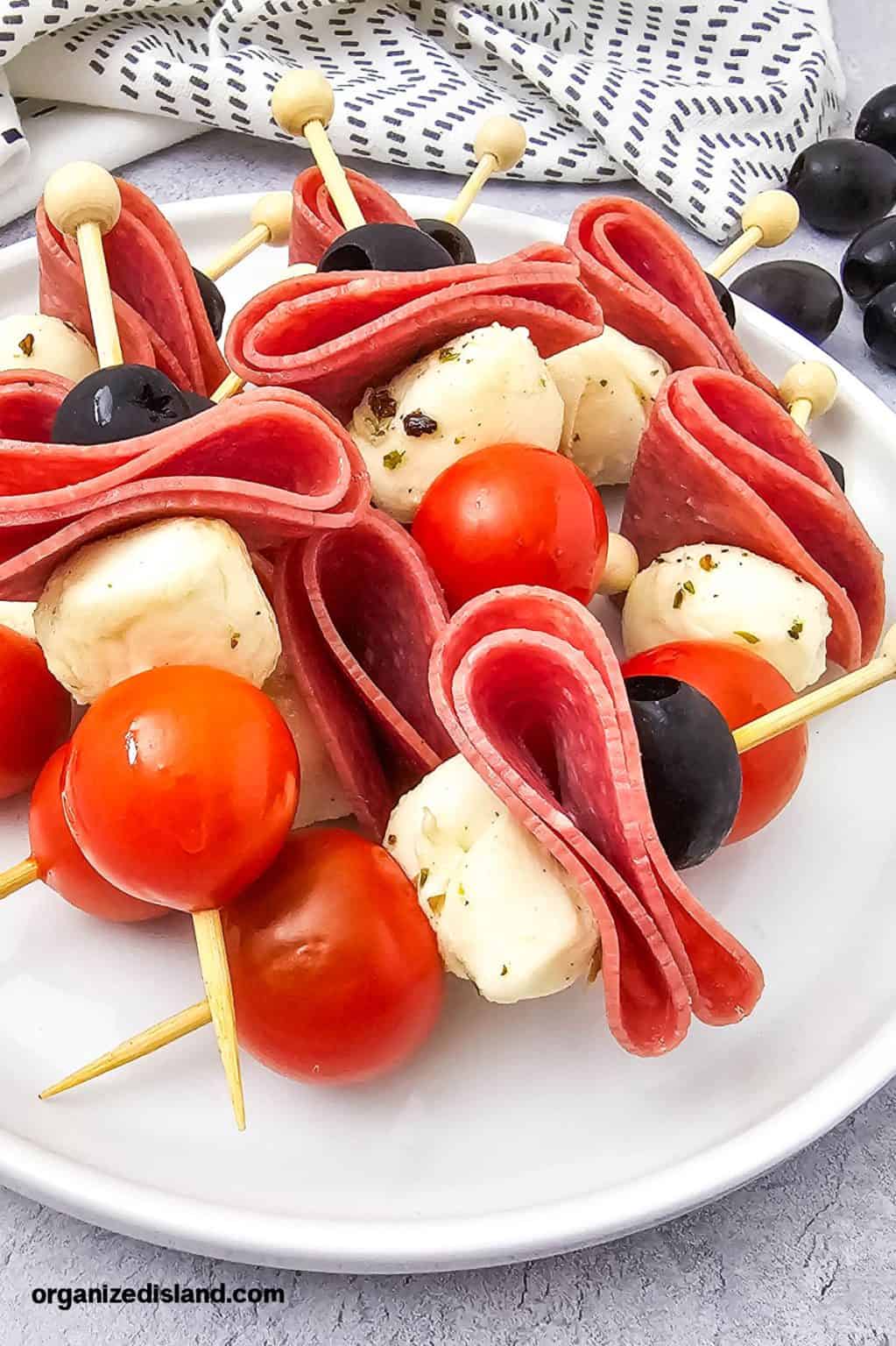 Easy Antipasto Bites Skewer Appetizer Recipe - Organized Island