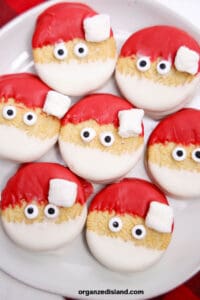 Easy No Bake Santa Oreos Holiday Cookies - Organized Island